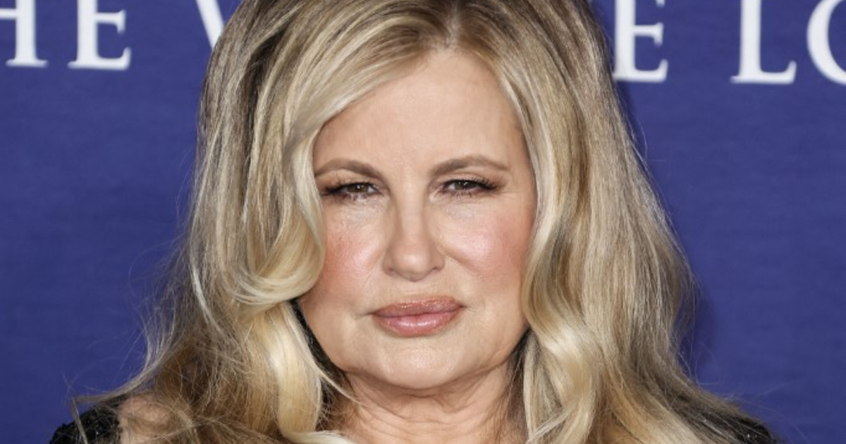 Jennifer Coolidge-ot A Fehér Lótusz új évadáról kérdezték, szenzációs ...