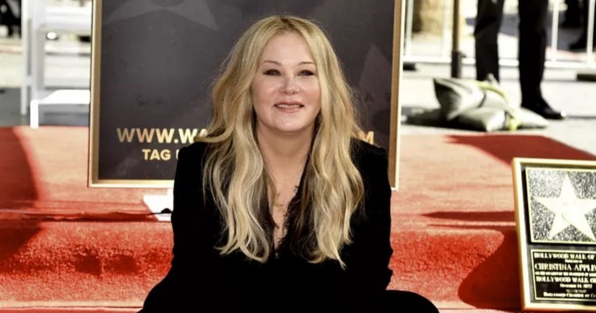 Christina Applegate megdöbbentő bejelentést tett: búcsúzik - Elle