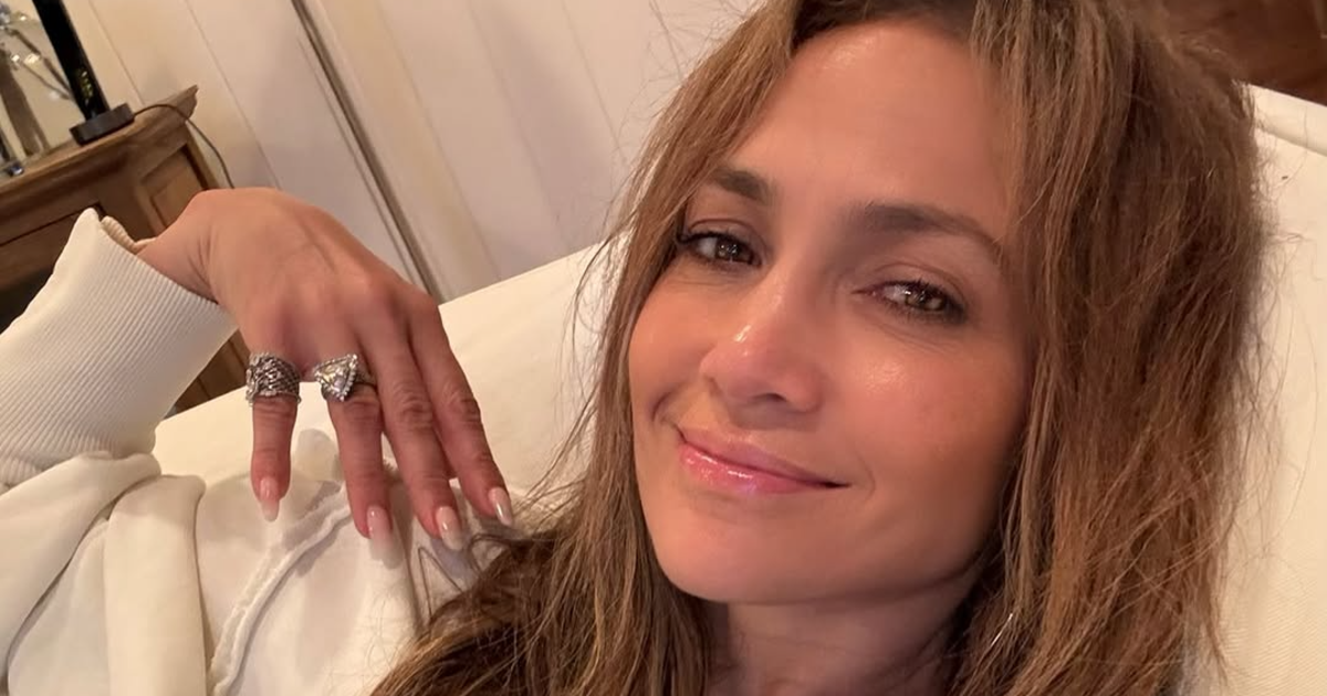 A bőrgyógyász felfedte: ez Jennifer Lopez fiatalos megjelenésének a ...