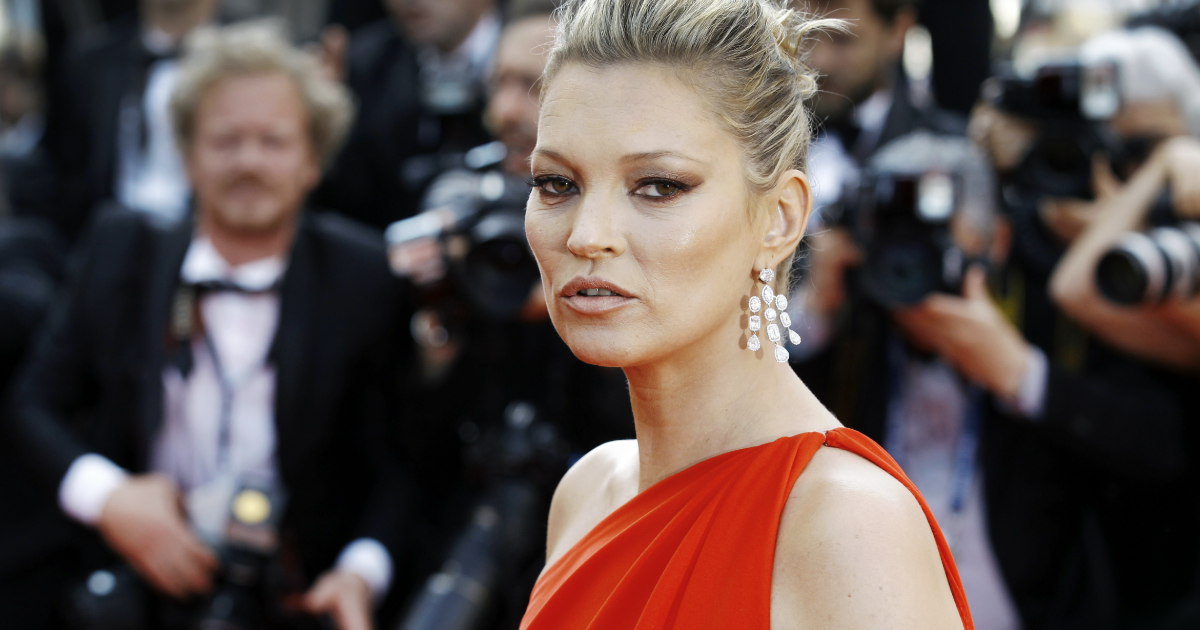 Kate Moss 52 évesen történelmet írt, új rekordot állított fel a ...