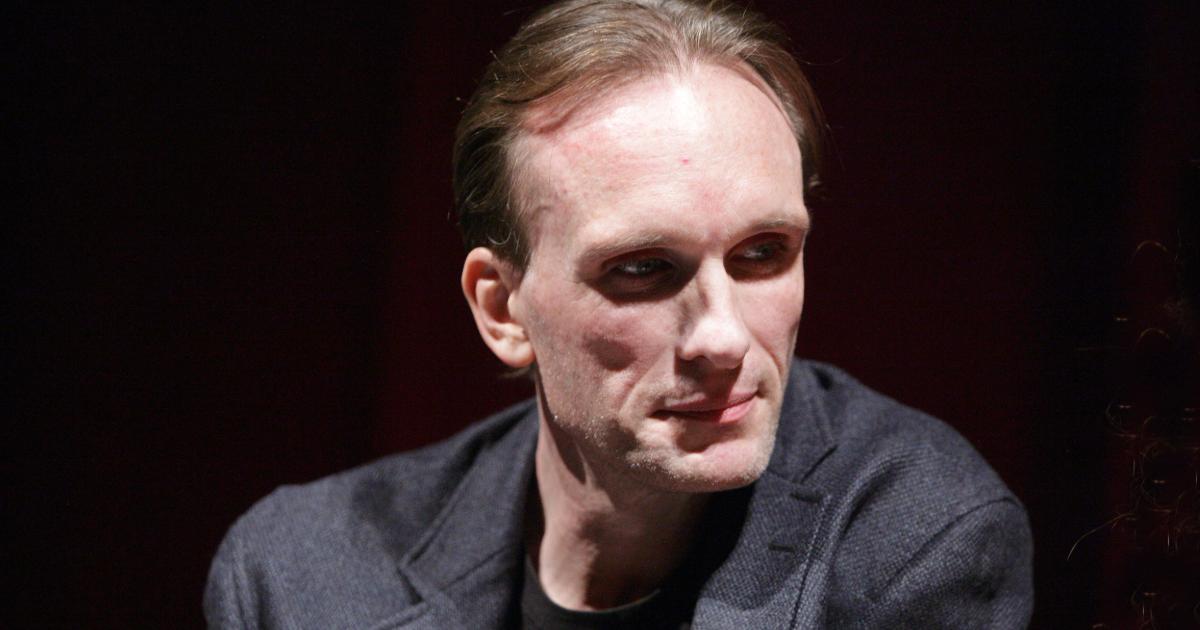 Meghalt A maszk rosszfiúja, Peter Greene - Elle