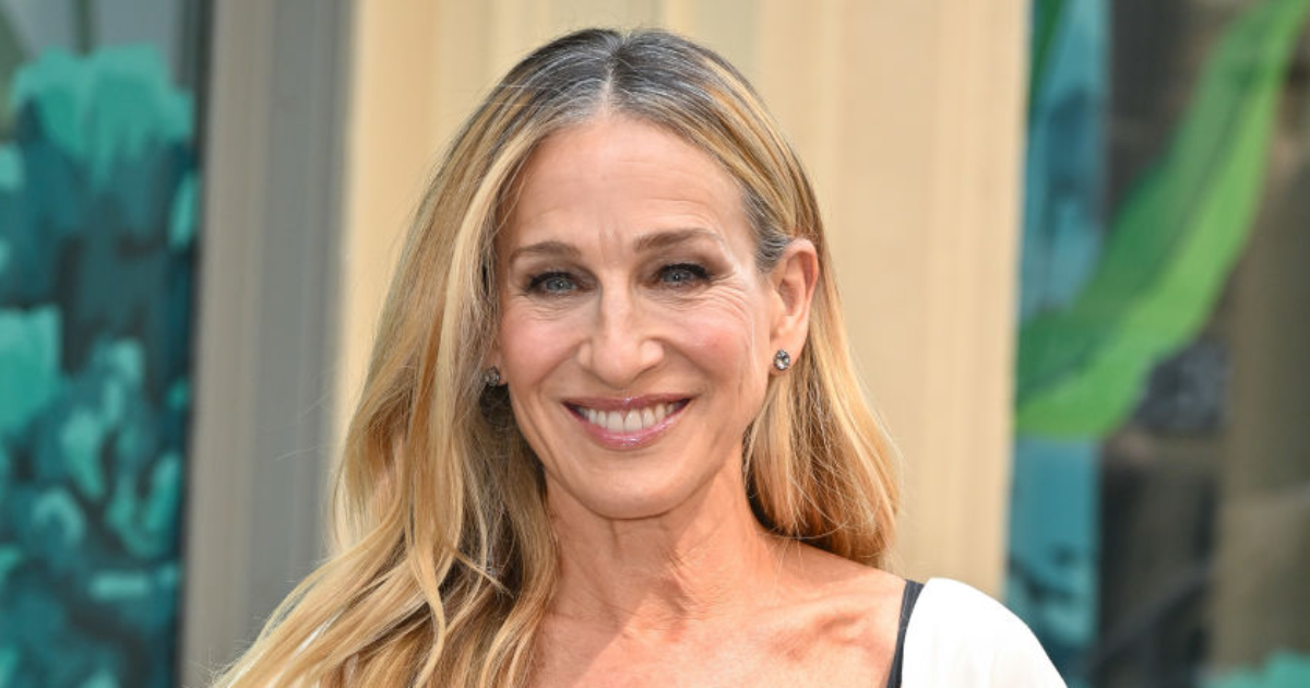 Sarah Jessica Parker mindenkit lenyűgözött a zöld ruhájával - Elle