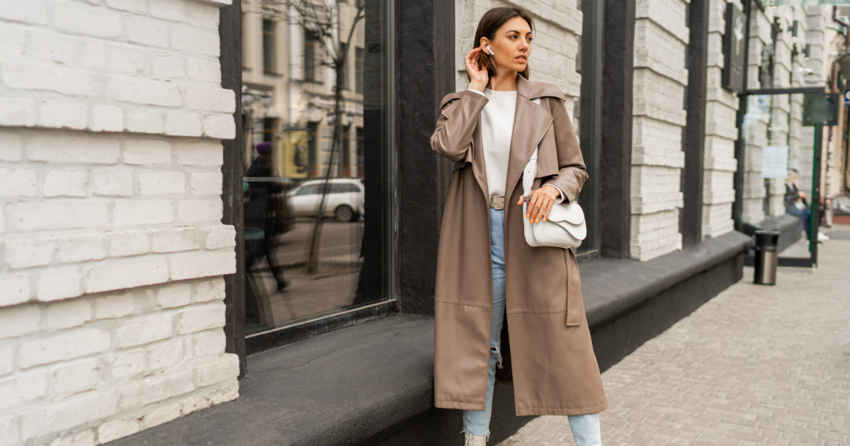 A londoni nők erre a kabátra esküsznek télen, hatalmas sláger lett - Elle
