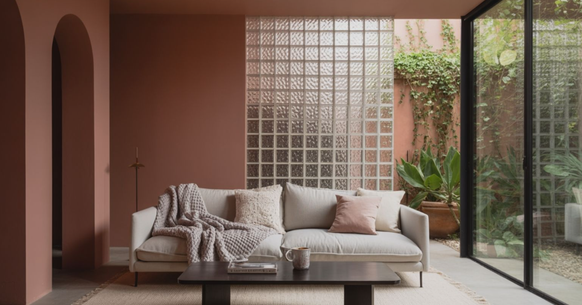 Az üvegtégla visszatért! 2025-ben még bútor és lámpa is készül belőle ...