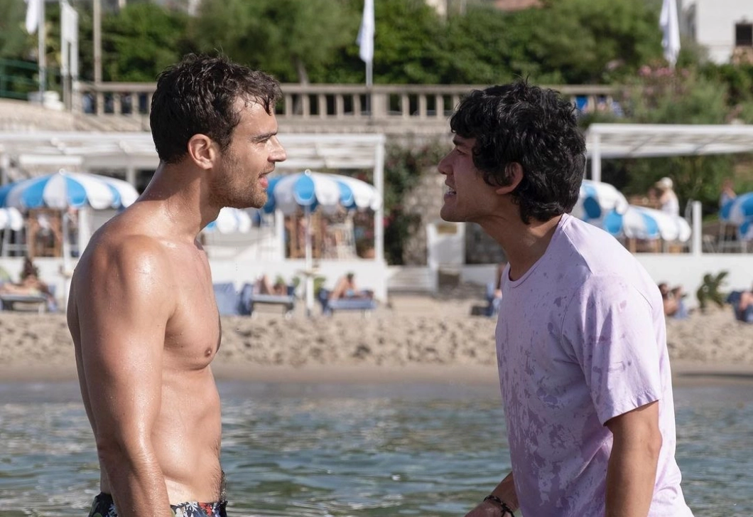 Hatalmas titok derül ki A Fehér Lótuszról: eredetileg ez a színész is szerepelt volna benne - Elle