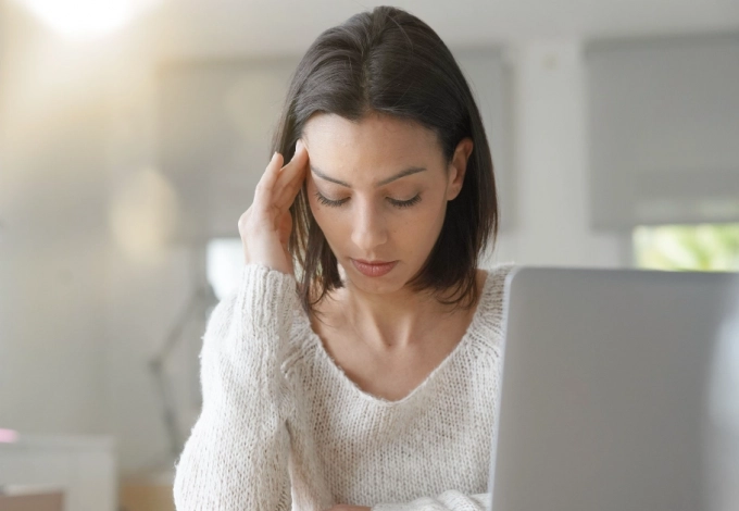 Az agydaganat ezzel a meglepő tünettel is jelentkezhet - Elle