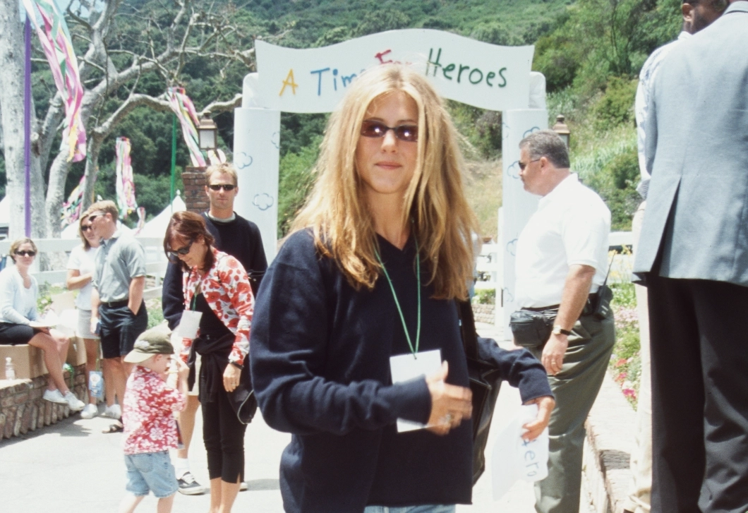 Jennifer Aniston, Kate Moss és Gwyneth Paltrow nyári szettjei újra ...